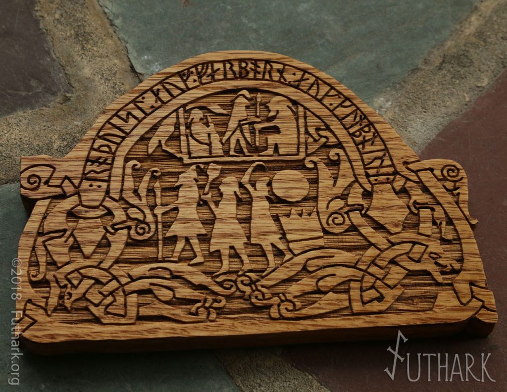 Oak “Runenstein Ringerike I” Gotland Runestone Wall Plaque – Futhark