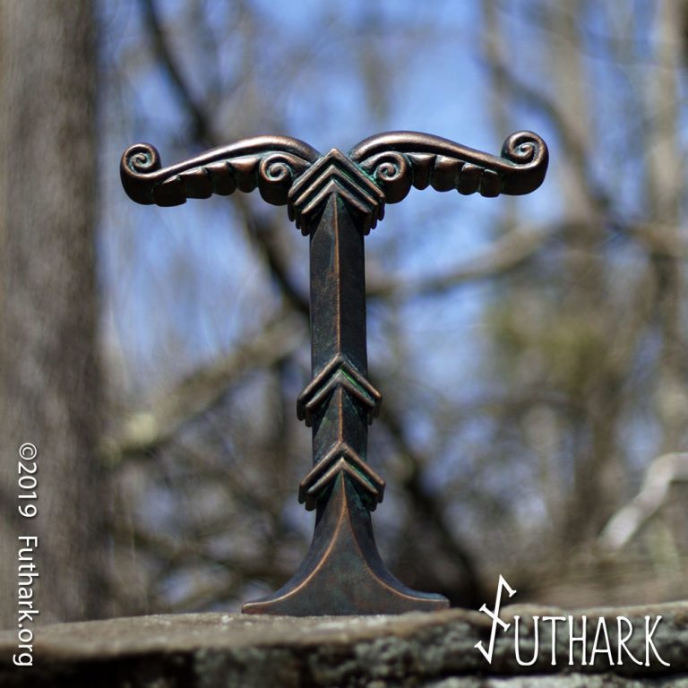 Irminsul Sculpture – Futhark